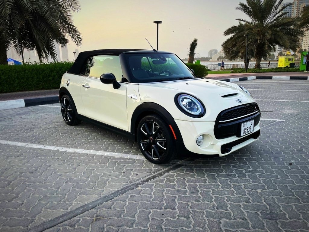 Mini Cooper S Rental in Dubai, UAE TakeCars.com
