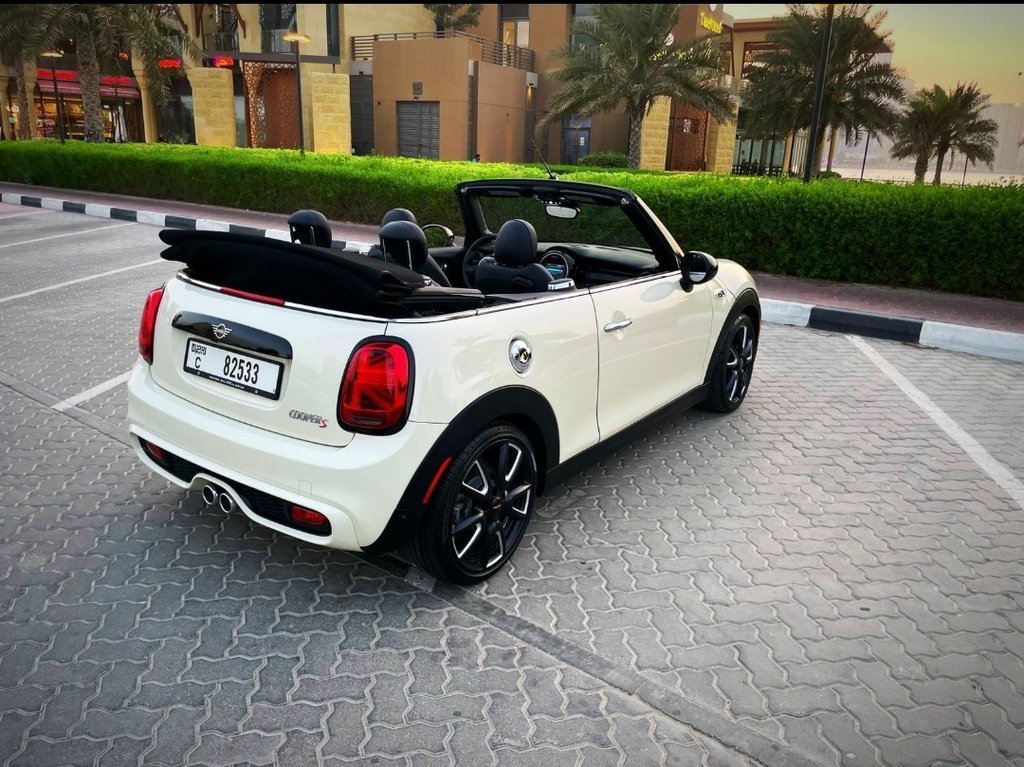 Mini Cooper S Rental in Dubai, UAE TakeCars.com