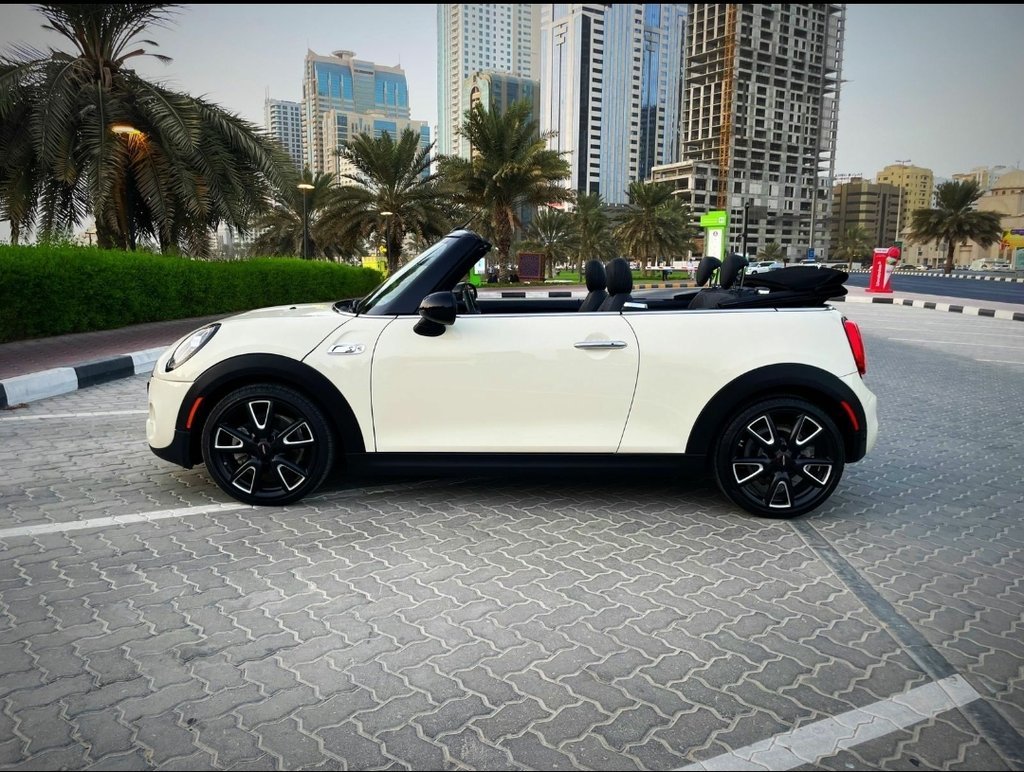 Mini Cooper S Rental in Dubai, UAE TakeCars.com